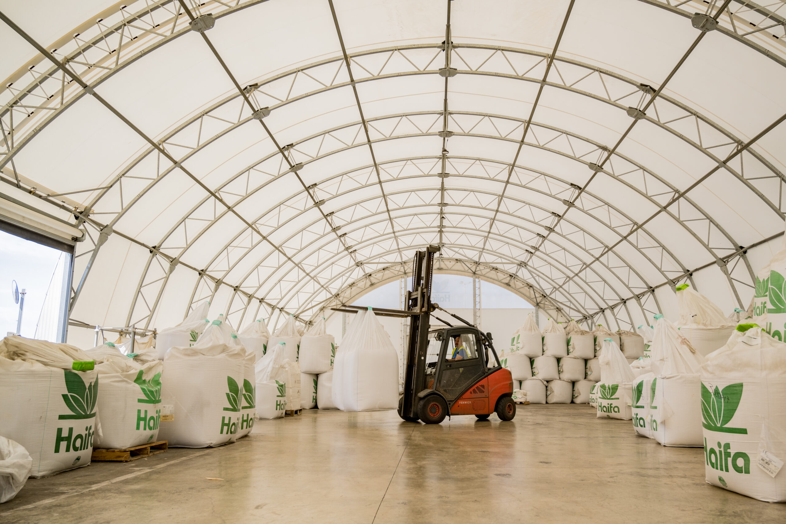 Bodenlagerung, Logistikhalle, Warenlager | Shelterall®