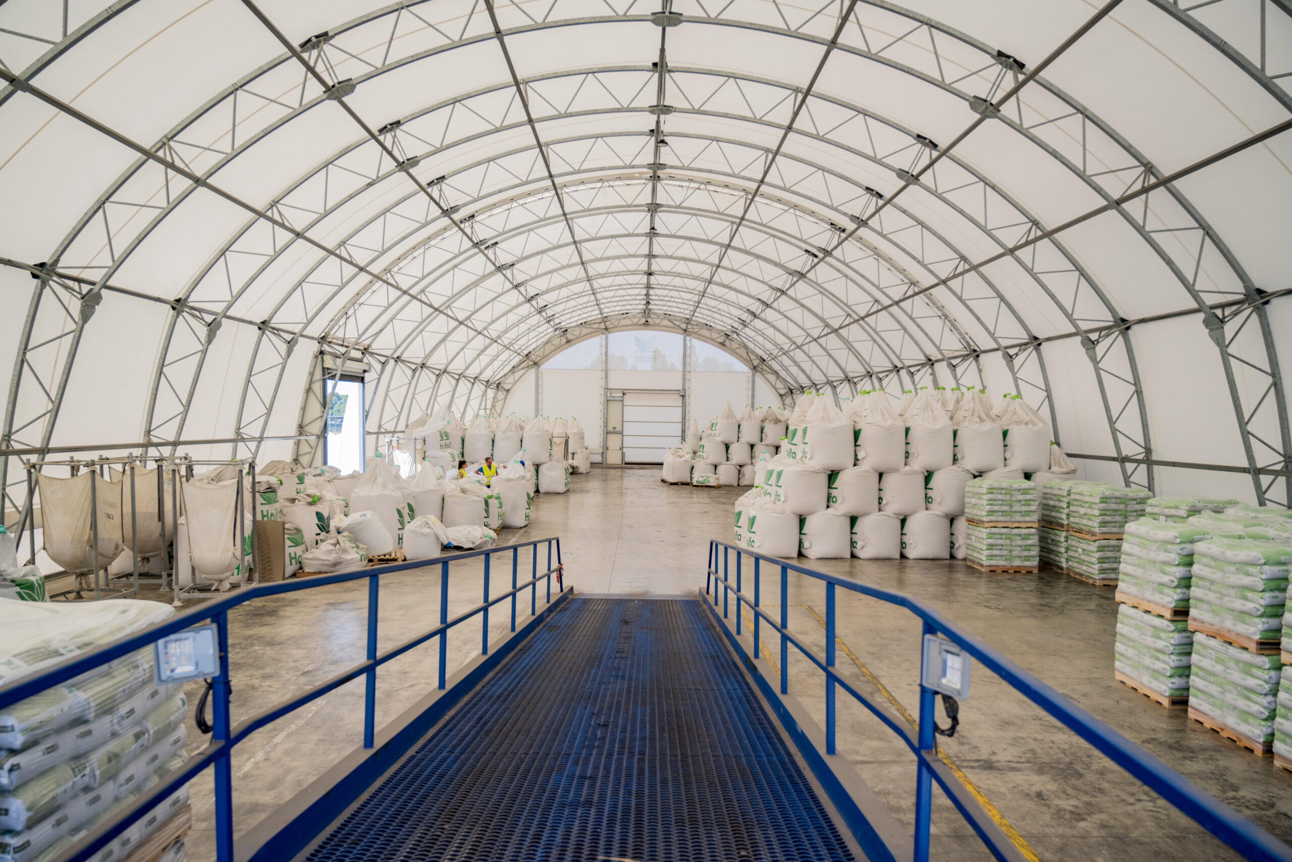 Fertilizer storage shelter | Shelterall®